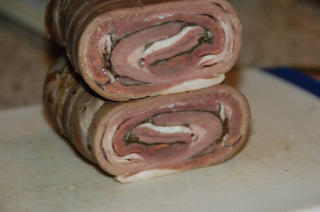 Rullepølse af krondyr - Grill Amok.dk