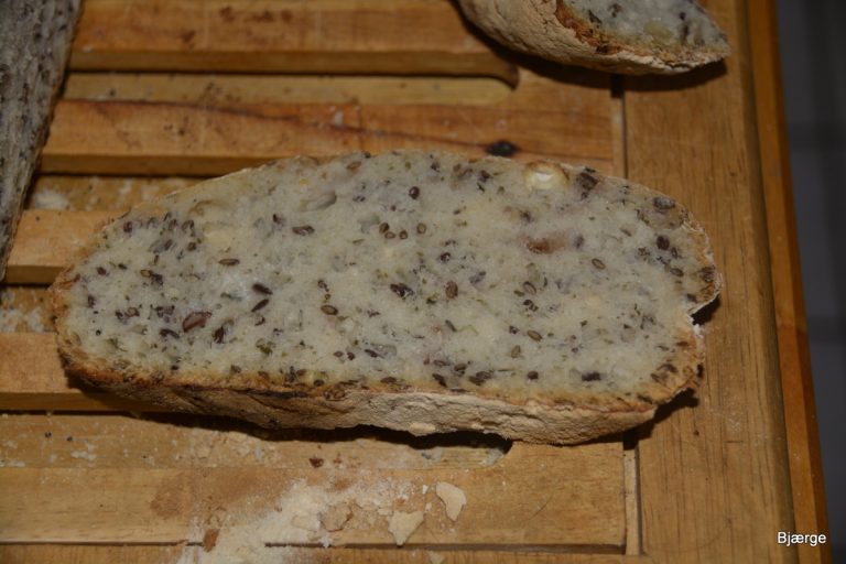 No Knead Bread vol 2 - Grill Amok.dk